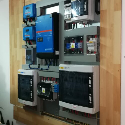 Systèmes solaires autarciques | PERMA-BATTERIES
