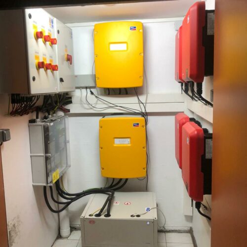 Systèmes solaires autarciques | PERMA-BATTERIES